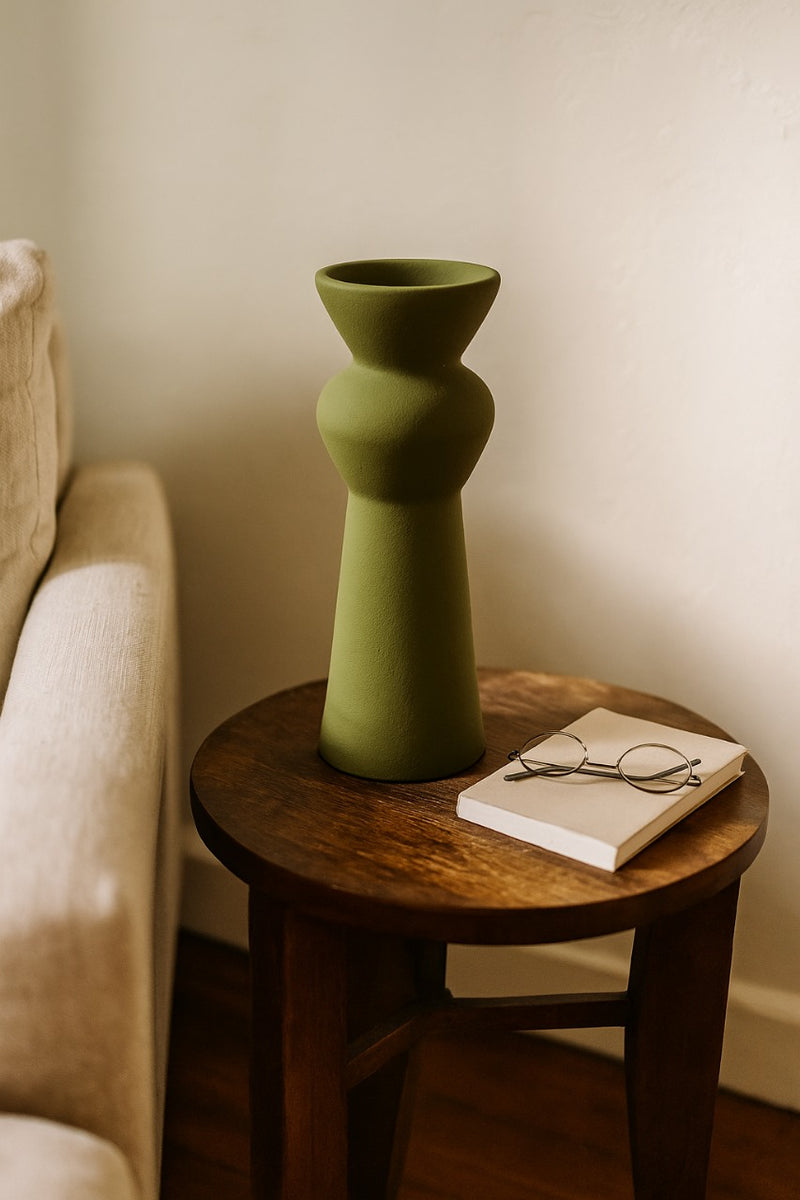 Mariposa | Sculptural Moroccan terracotta vase – DARY LIVING